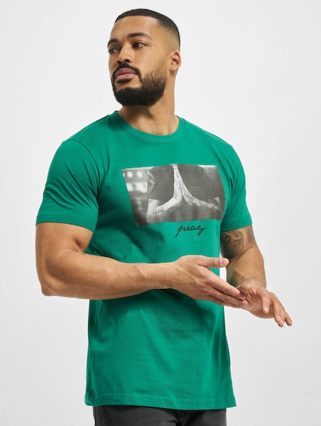 Pray Tee | DEFSHOP | 62291