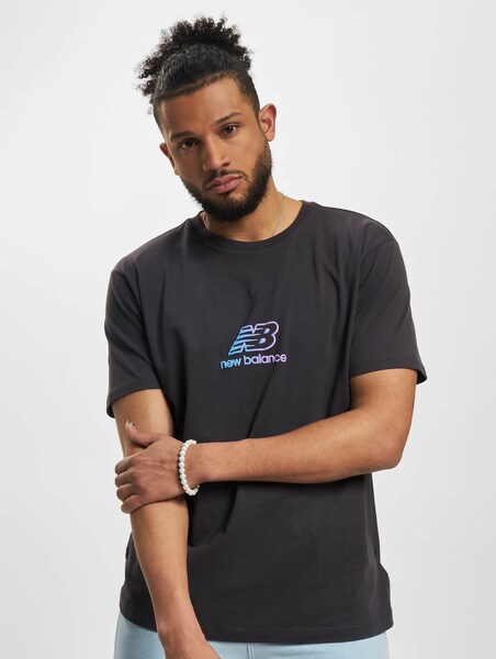 New Balance Essentials Puff Print T-Shirt | DEFSHOP | 94526
