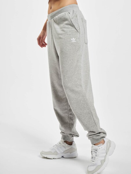 Cuffed | DEFSHOP | 26503