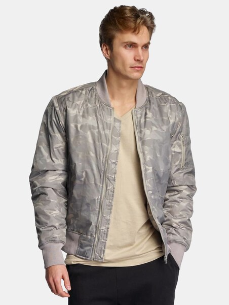 Tonal Camo | DEFSHOP | 9505